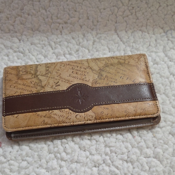 INC International Concepts | Bags | Inc International Concepts Wallet ...